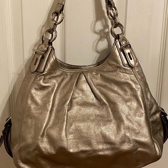 Coach | Bags | Coach Madison Maggie Silver Metallic Leather Shoulder ...